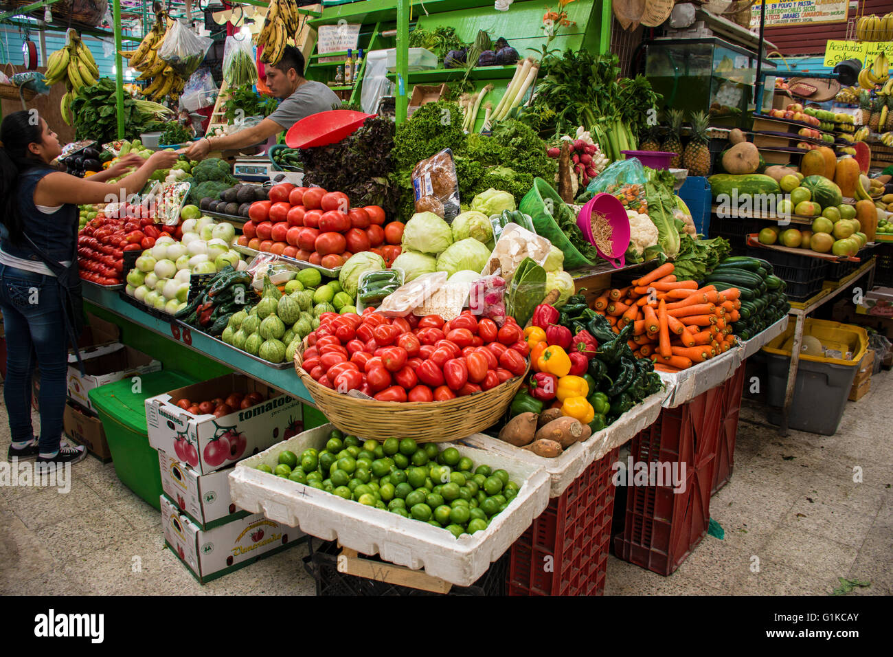 Mexican grocery store hi-res stock photography and images - Alamy