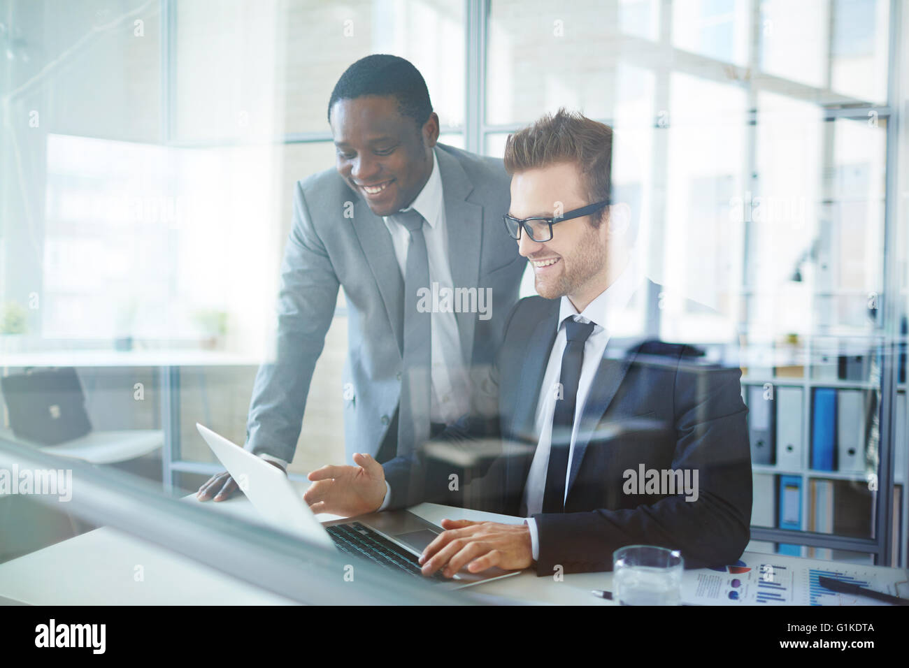 Teamwork results hi-res stock photography and images - Alamy