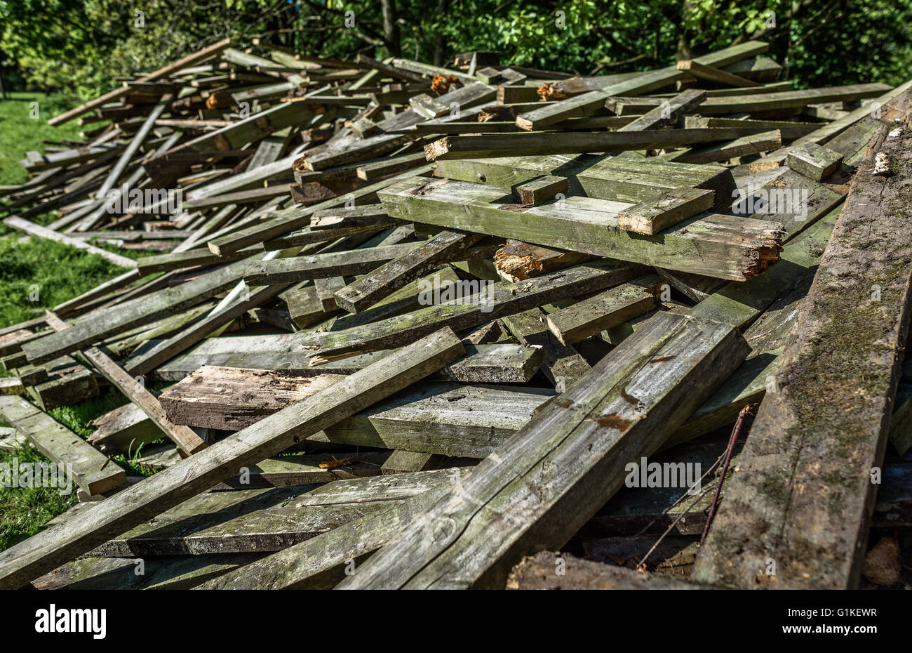 Plank stack hi-res stock photography and images - Alamy