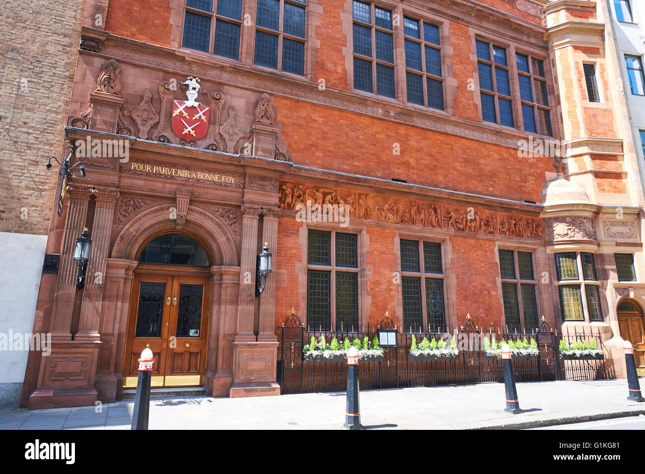 The old cutlers hall hi-res stock photography and images - Alamy