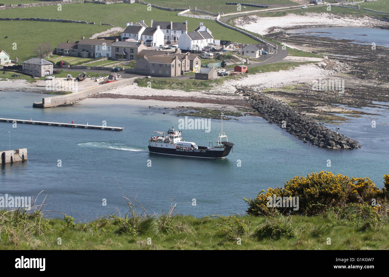 Rathlin Ferry leaving the harbour at Rathlin Island, County Antrim ...