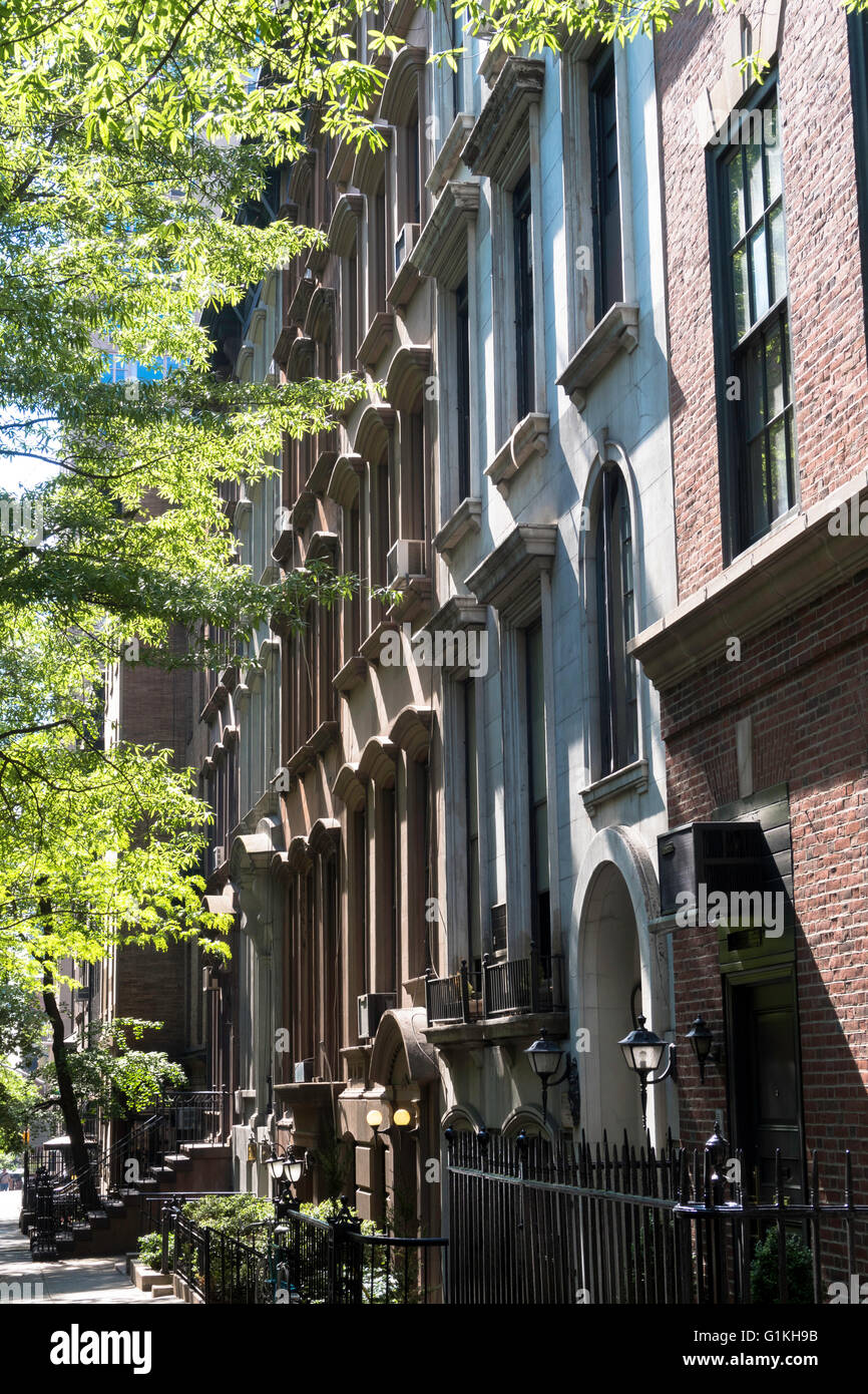 Brownstones in the Murray Hill Historic District, New York City, USA ...
