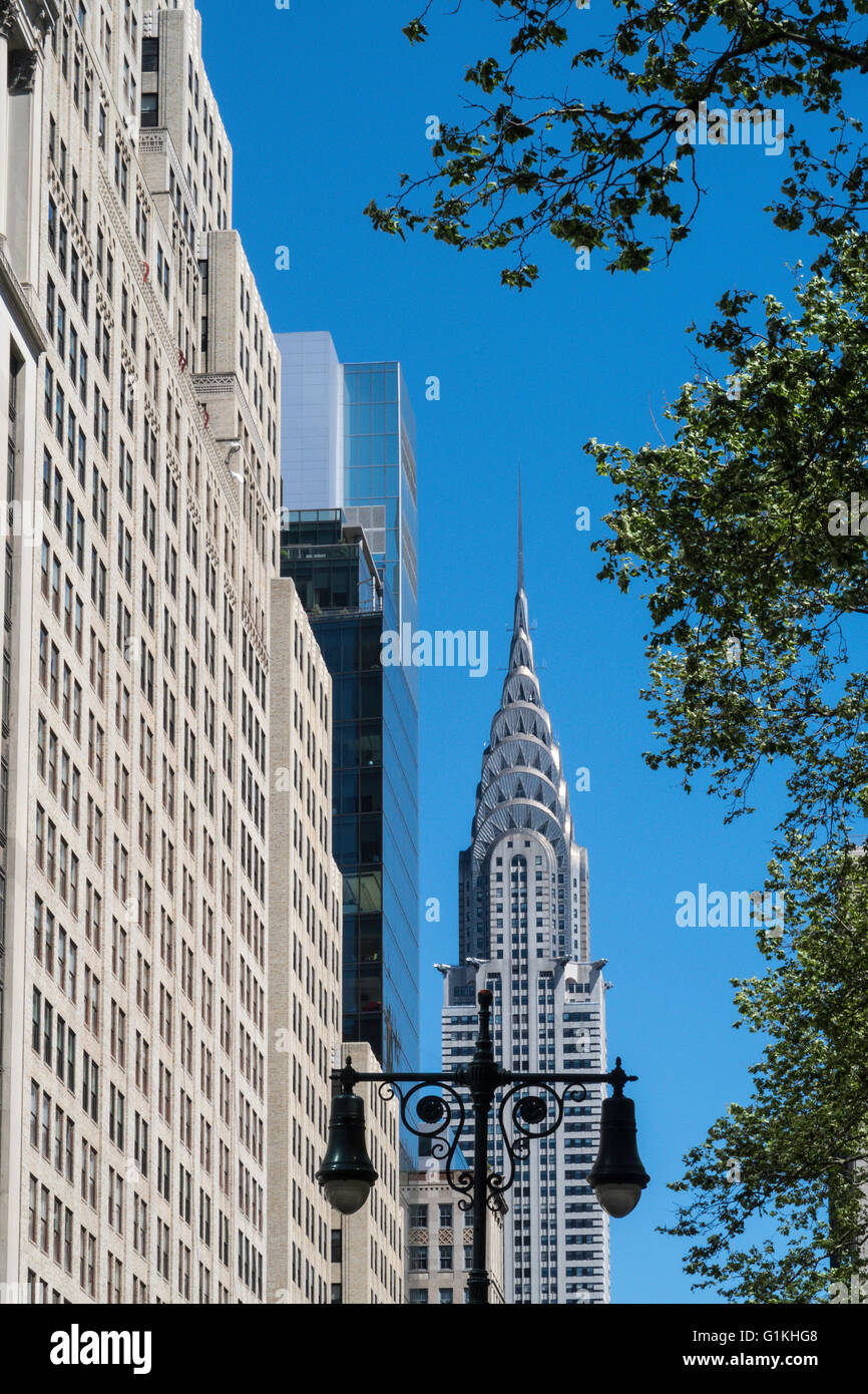 Pinnacle office building hi-res stock photography and images - Alamy