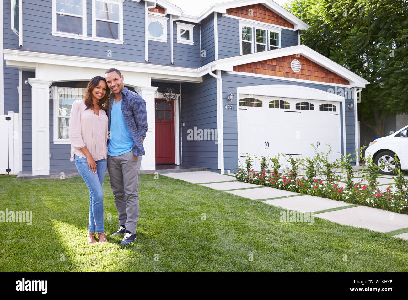 Black outside hi-res stock photography and images - Alamy