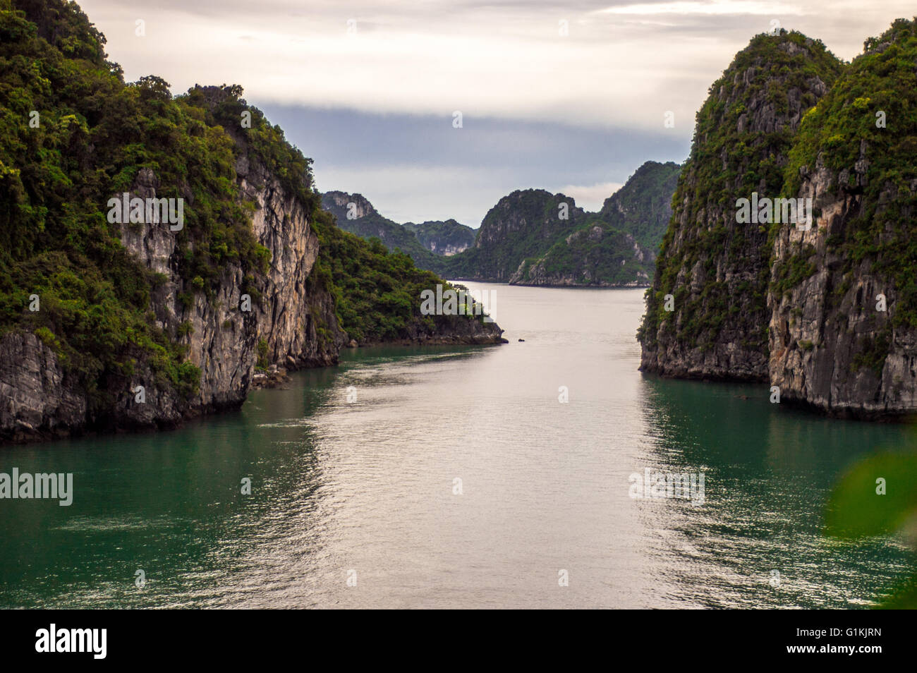 The Limestone Sea Stacks of Ha Long Bay in Vietnam Stock Photo - Alamy