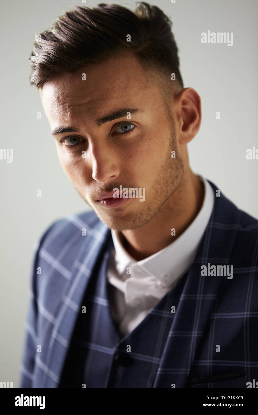 Man in three piece suit hi-res stock photography and images - Alamy