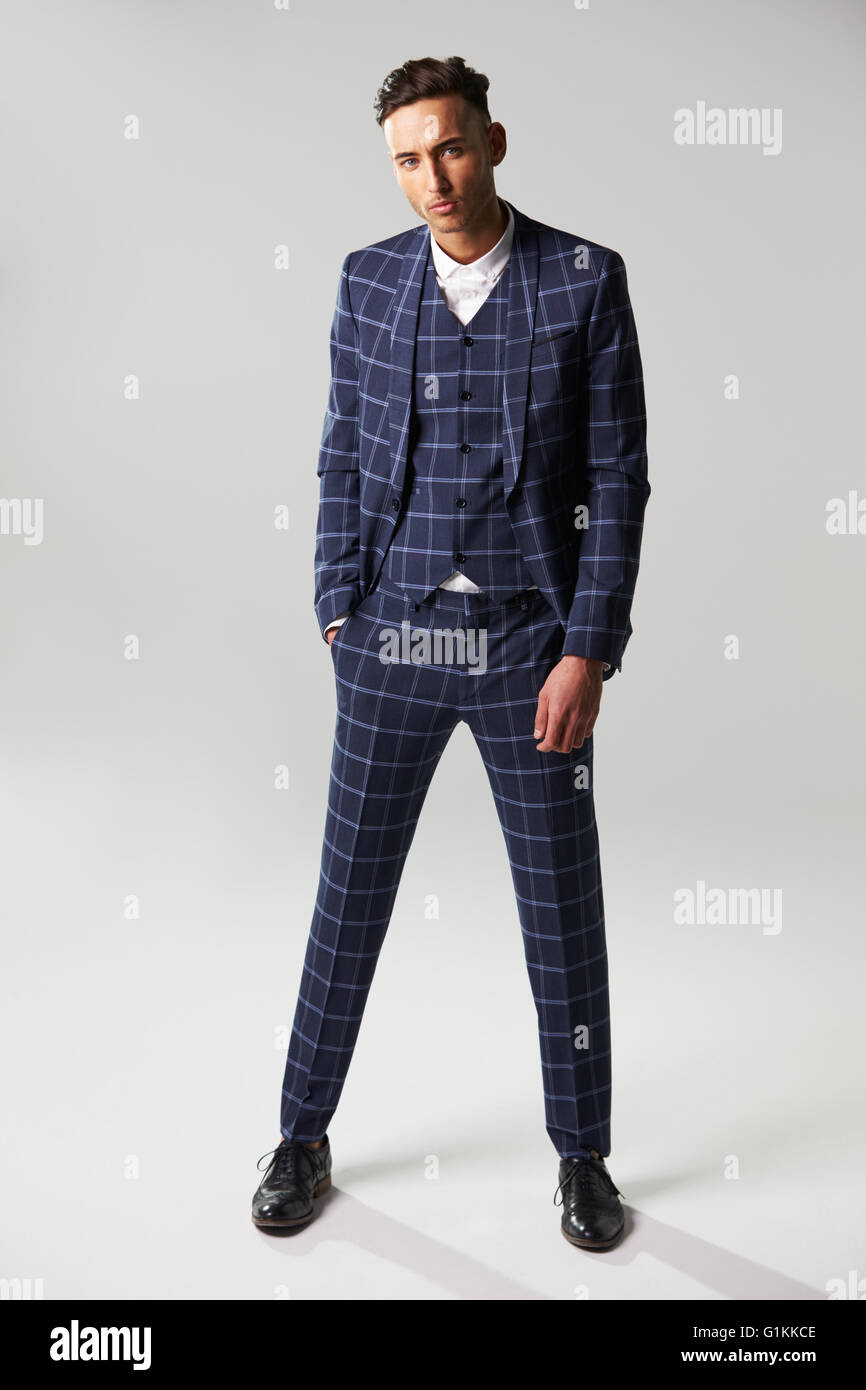 Full man suit hi-res stock photography and images - Alamy