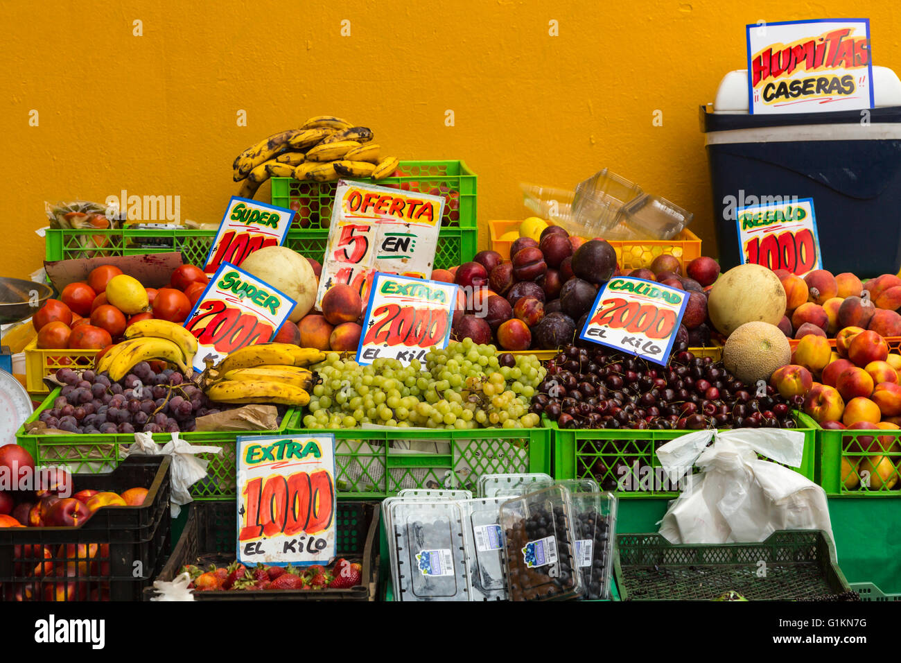 Chile street santiago hi-res stock photography and images - Alamy