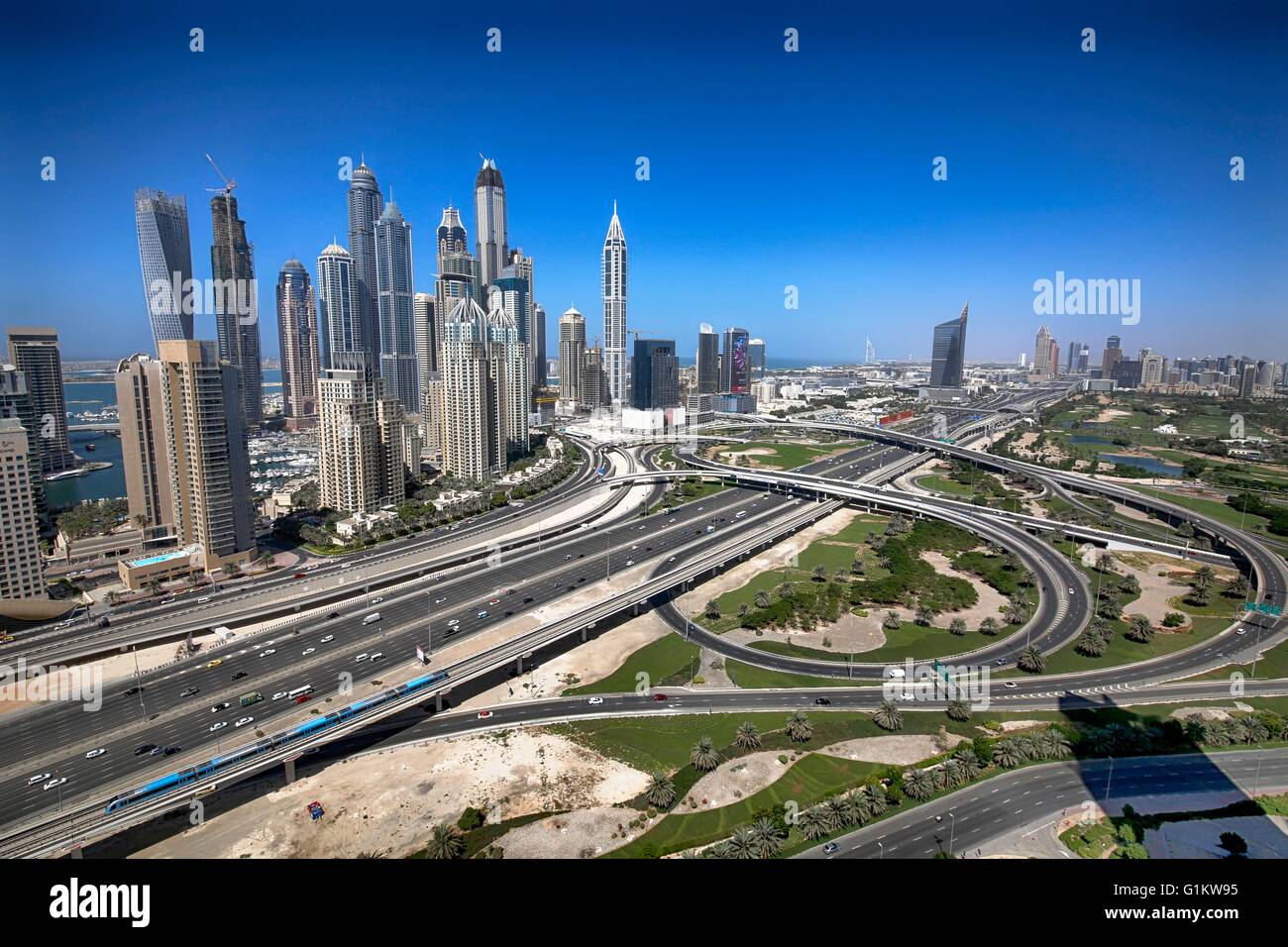 Interchange 5, Sheikh Zayed Road, Dubai, UAE Stock Photo - Alamy