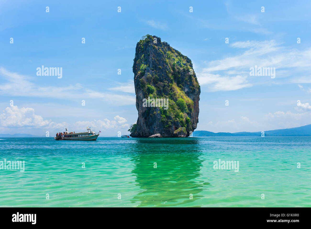 speed boat with Poda island at Krabi. Poda is island travel package ...