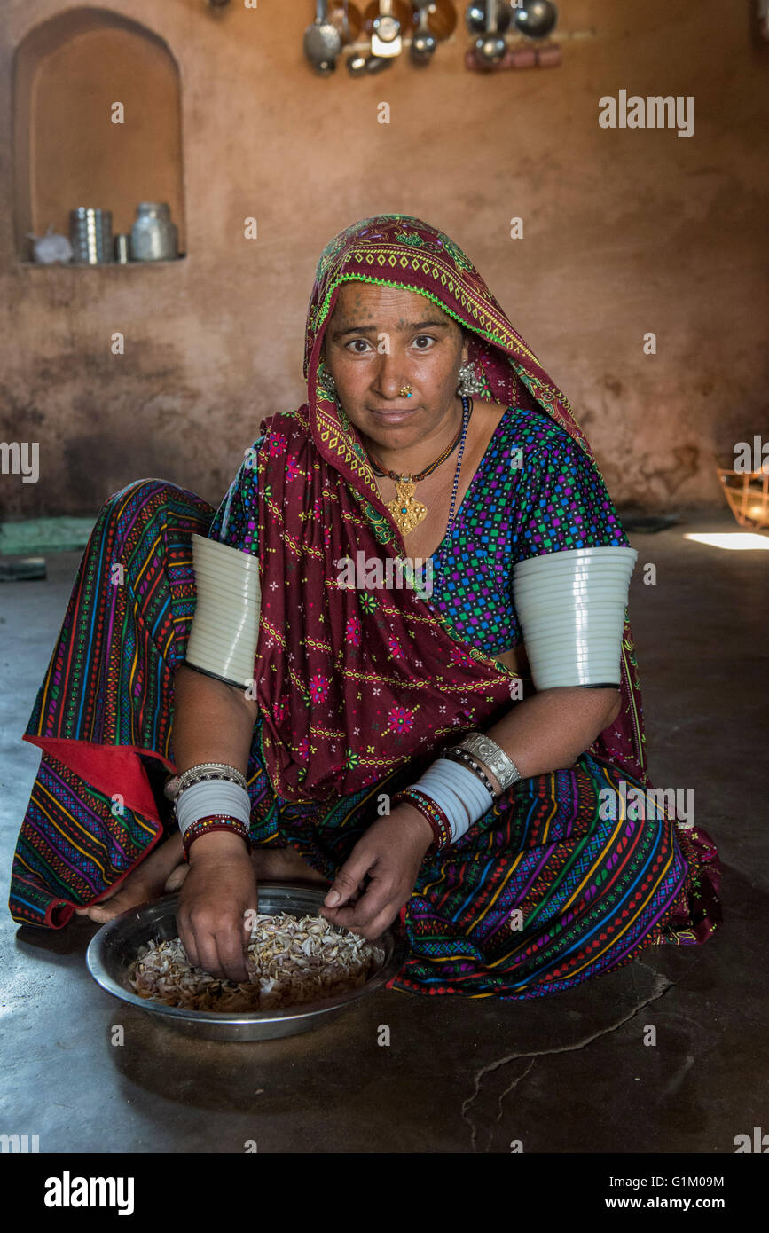Rabari women hi-res stock photography and images - Alamy