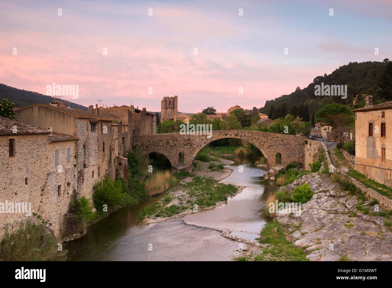 Lagrasse hi-res stock photography and images - Alamy