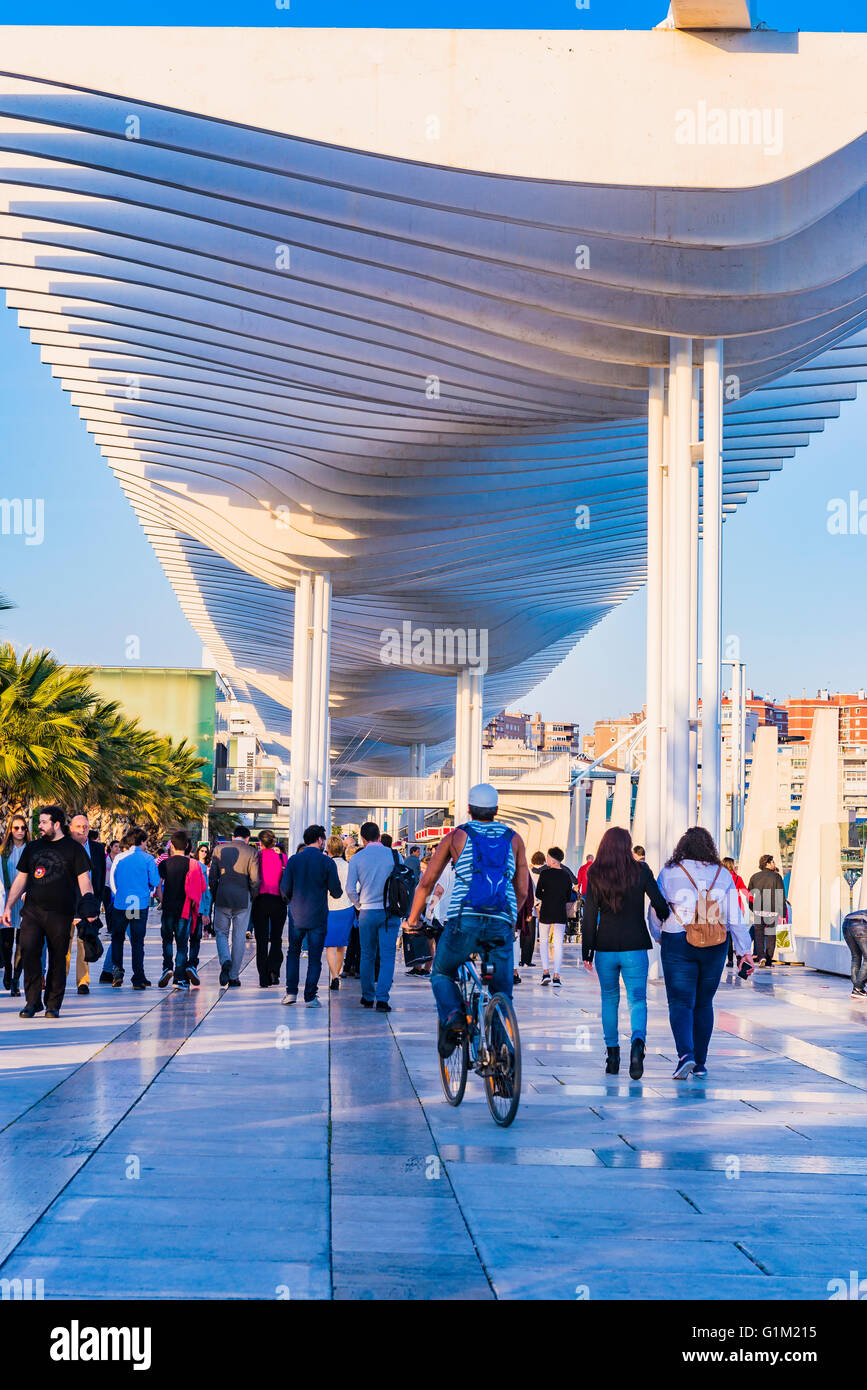 Waterfront promenade with a pergola at Muelle Uno in the port of Málaga, Andalusia, Spain ...