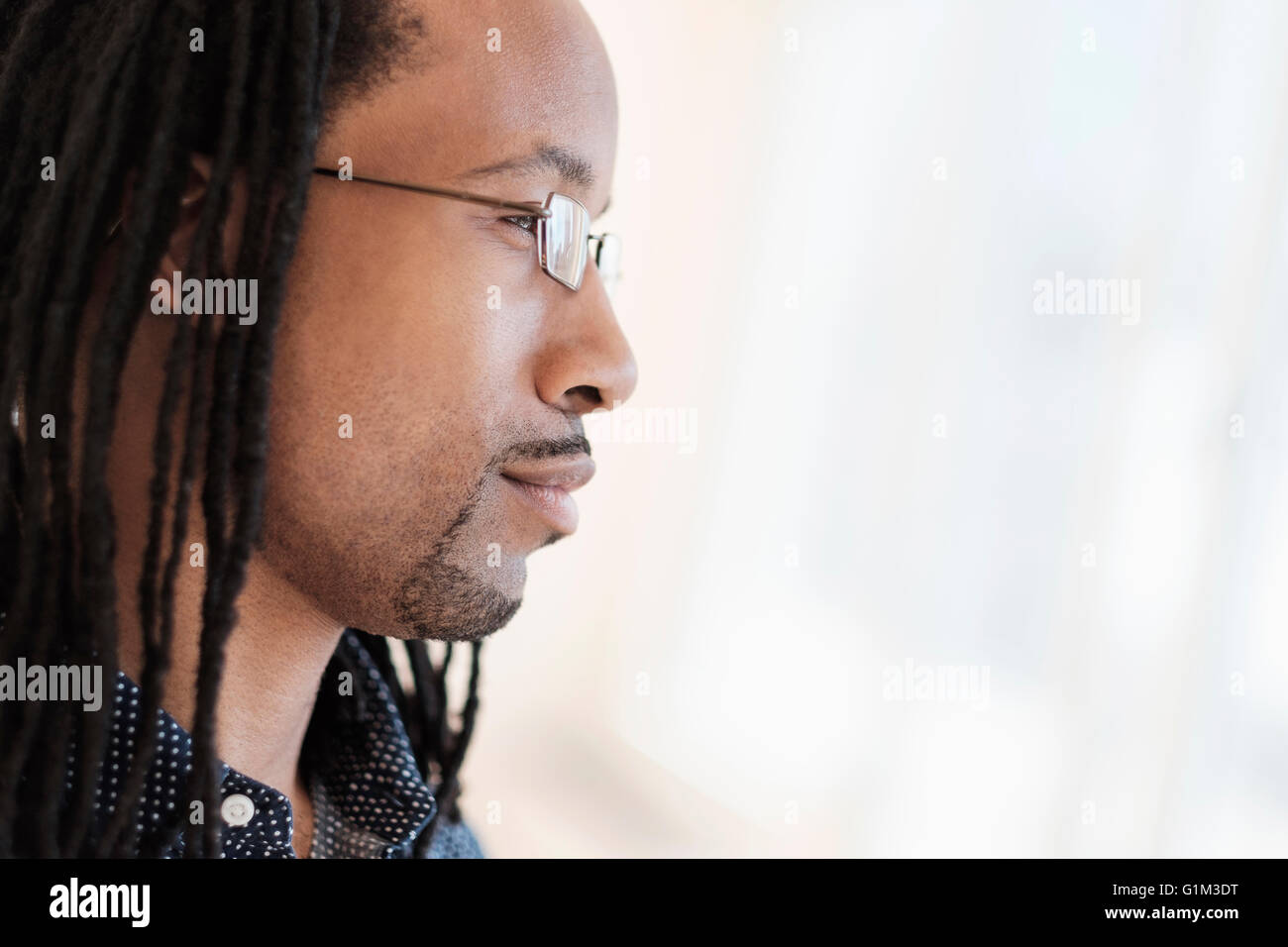 Profile black man hi-res stock photography and images - Alamy