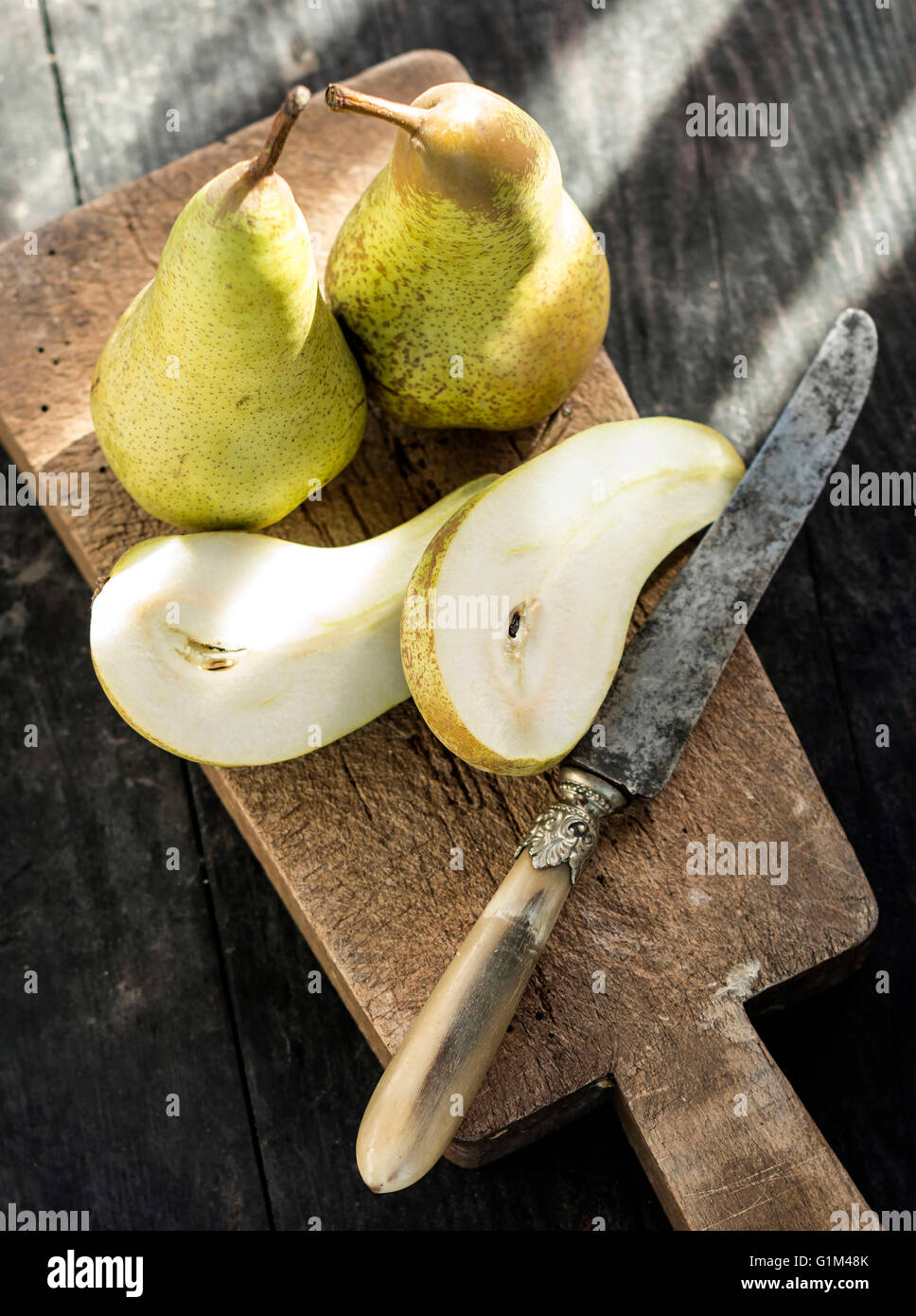 Close up of fresh sliced pears Stock Photo - Alamy