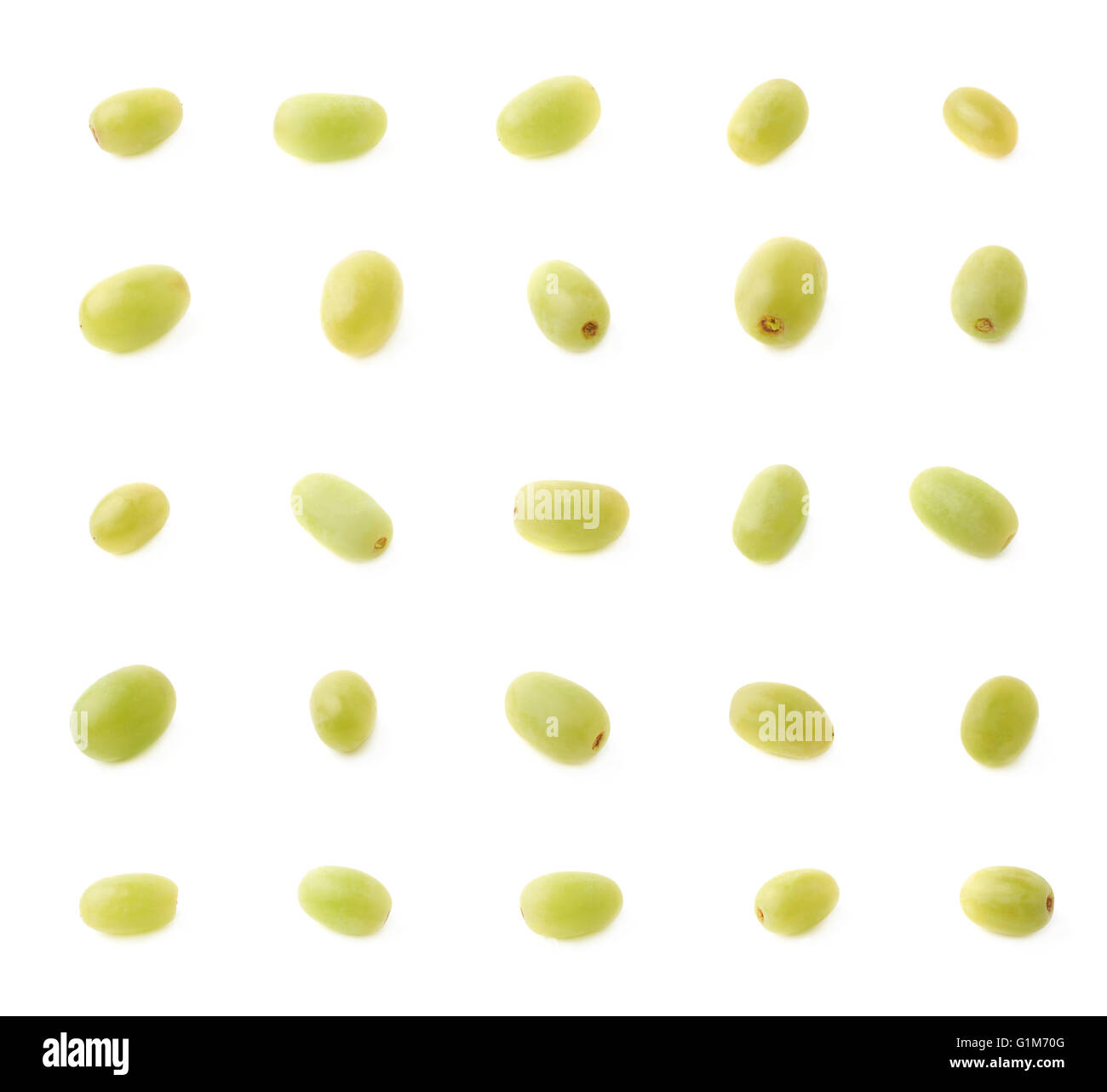 Set of multiple single white grapes Stock Photo - Alamy