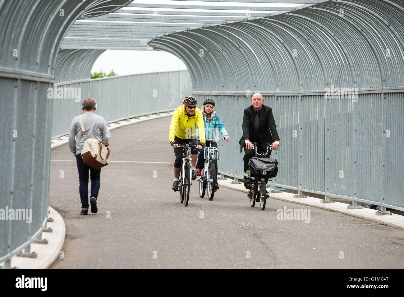 Cyclists using cycle paths Stock Photo - Alamy