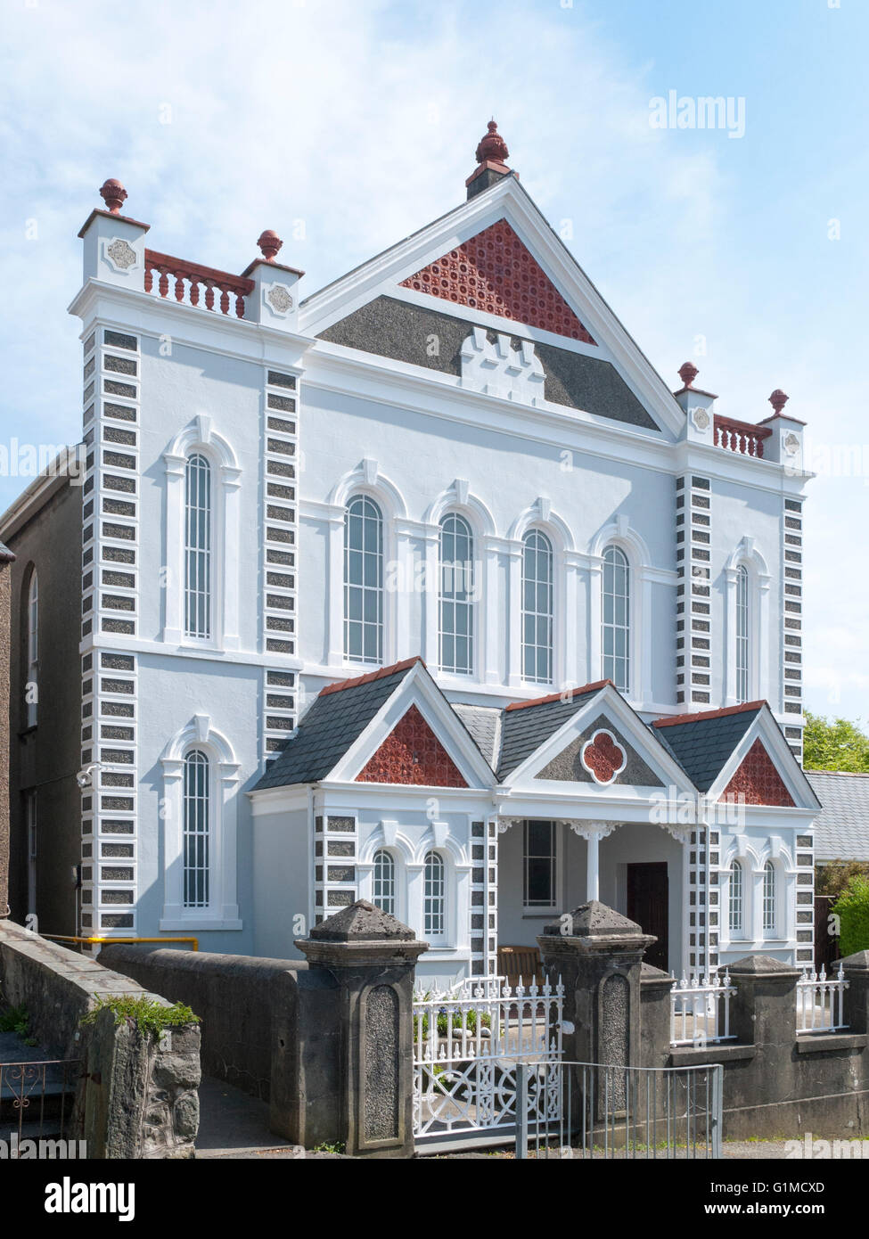 Capel Y Traeth in Criccieth, Gwynedd North Wales UK Stock Photo - Alamy