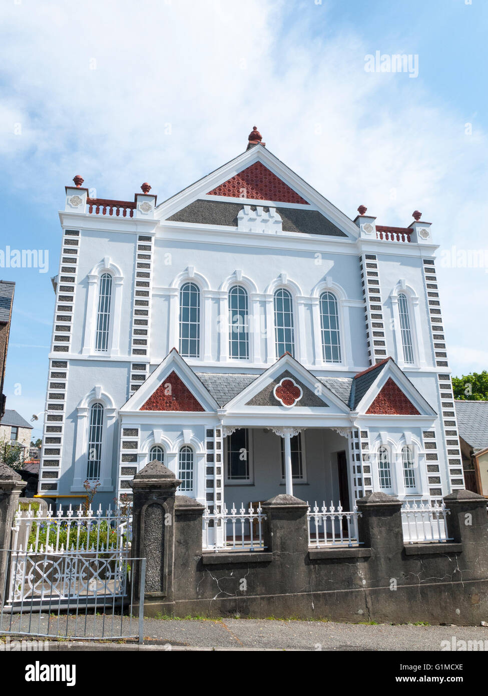 Capel y traeth hi-res stock photography and images - Alamy