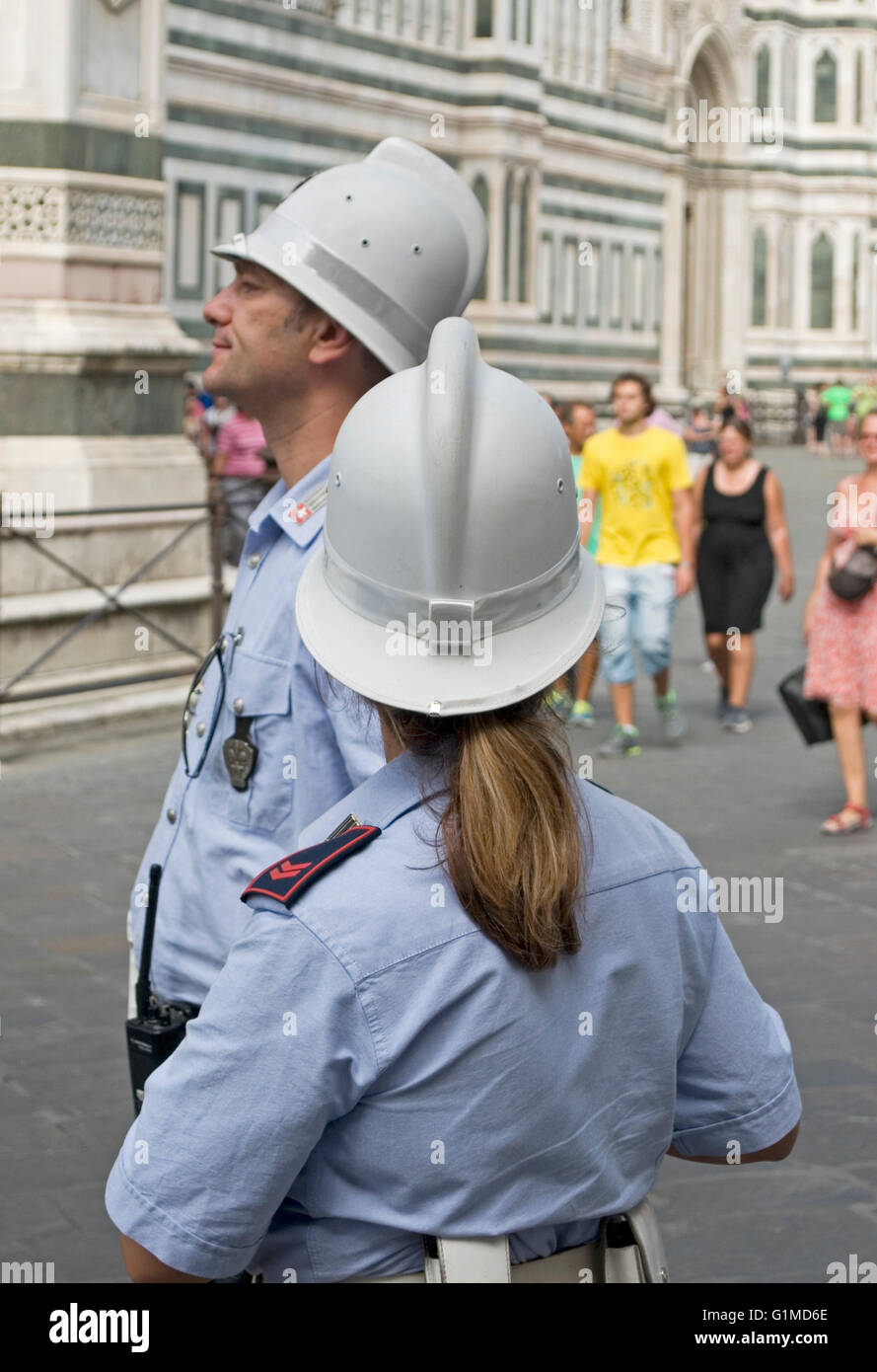 Italian police uniform woman hi-res stock photography and images - Alamy