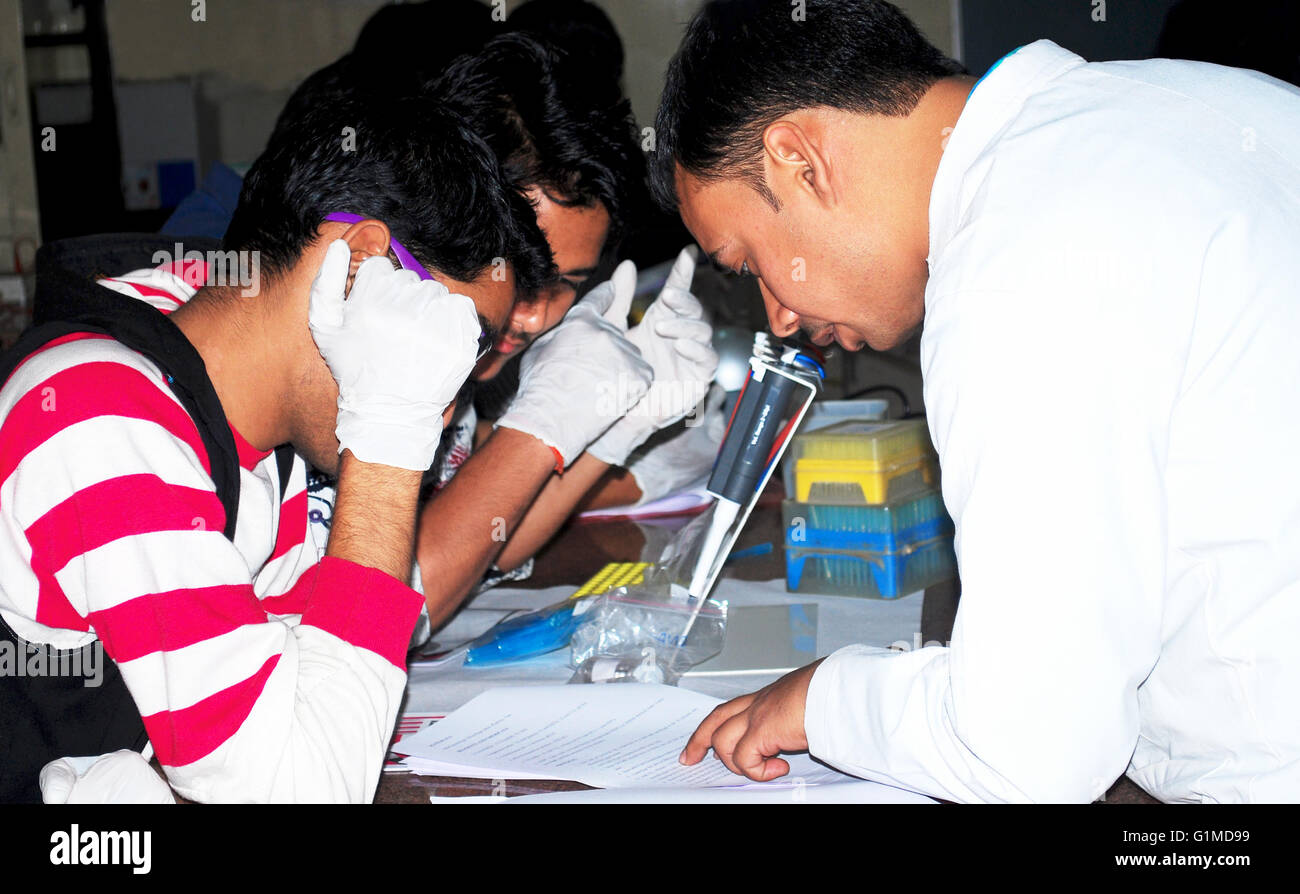 Classroom procedure hi-res stock photography and images - Alamy