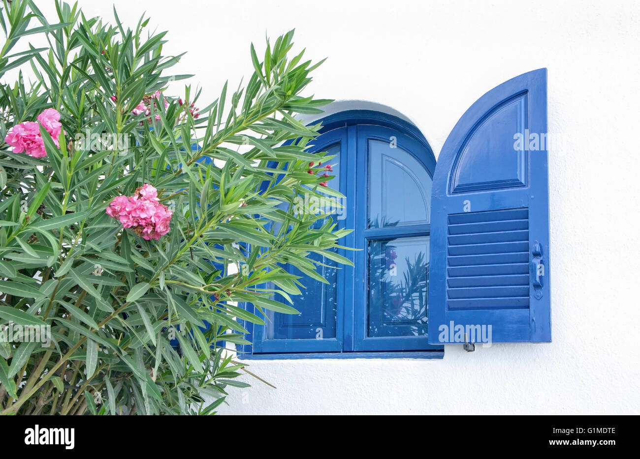 Blue window and white wall in an alley of Santorini island - Greece ...