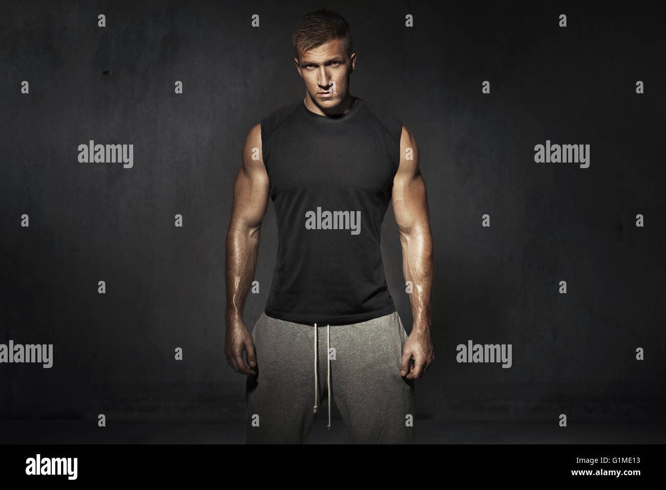 Tall, muscular guy during the training Stock Photo - Alamy