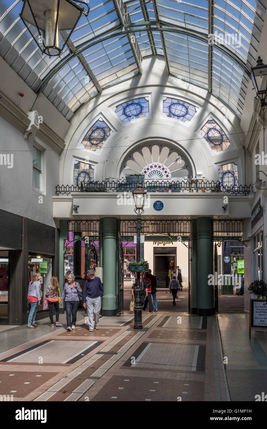Bournemouth arcade hi-res stock photography and images - Alamy