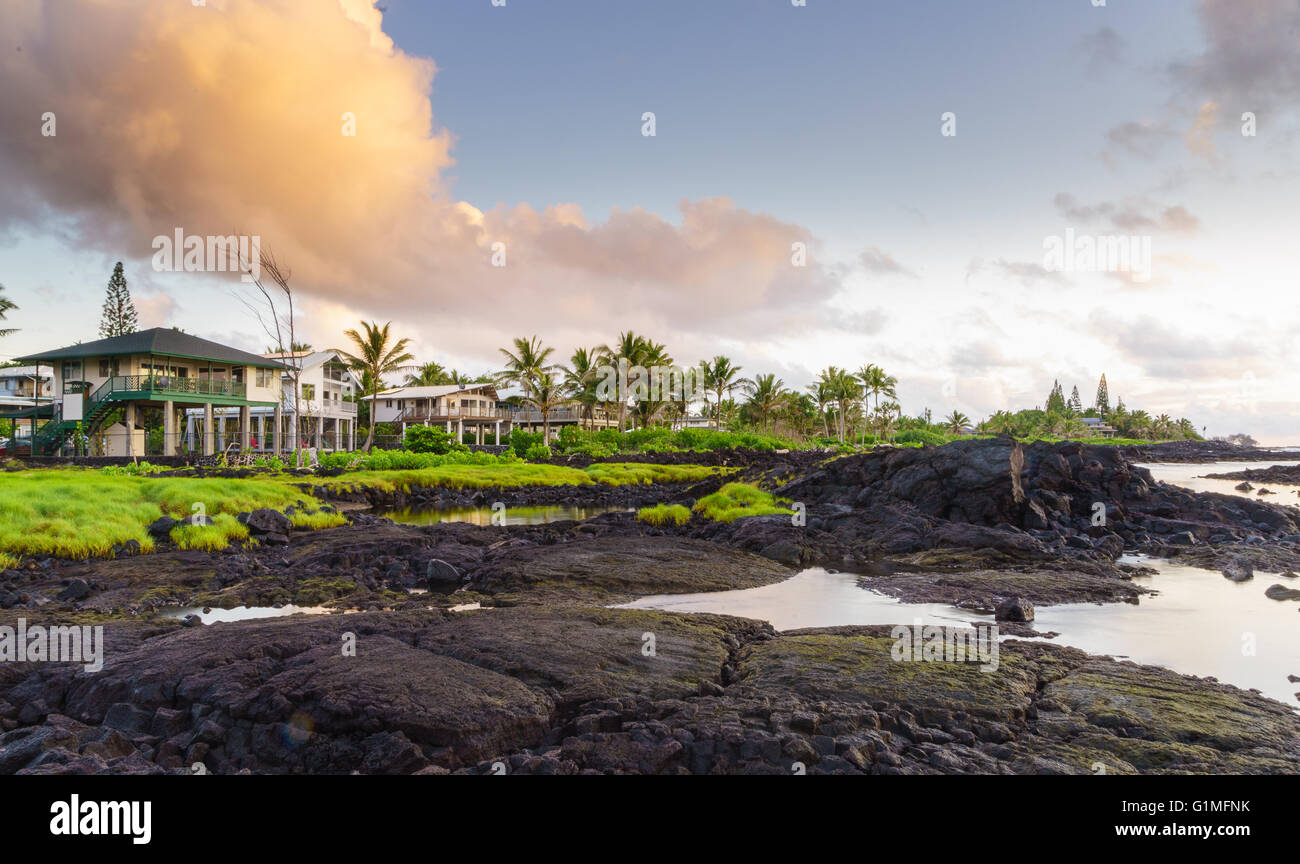 Hawaii lava rock tidal pool hi-res stock photography and images - Alamy