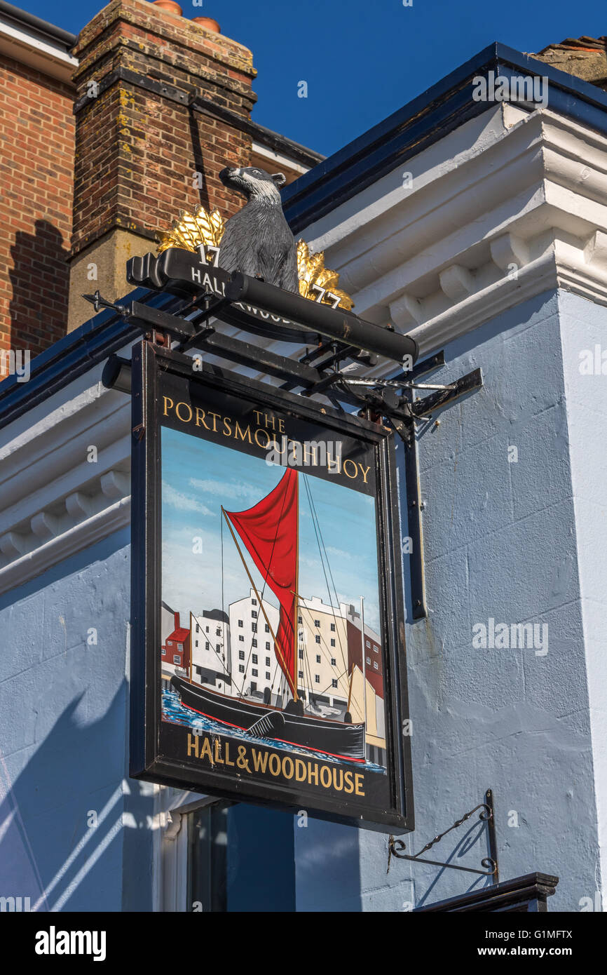 Poole pub hi-res stock photography and images - Alamy
