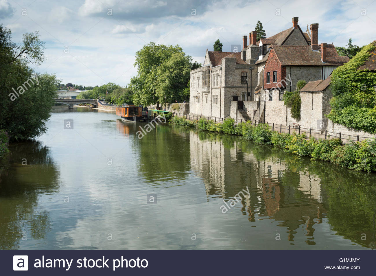 River Bank Scene High Resolution Stock Photography and Images - Alamy