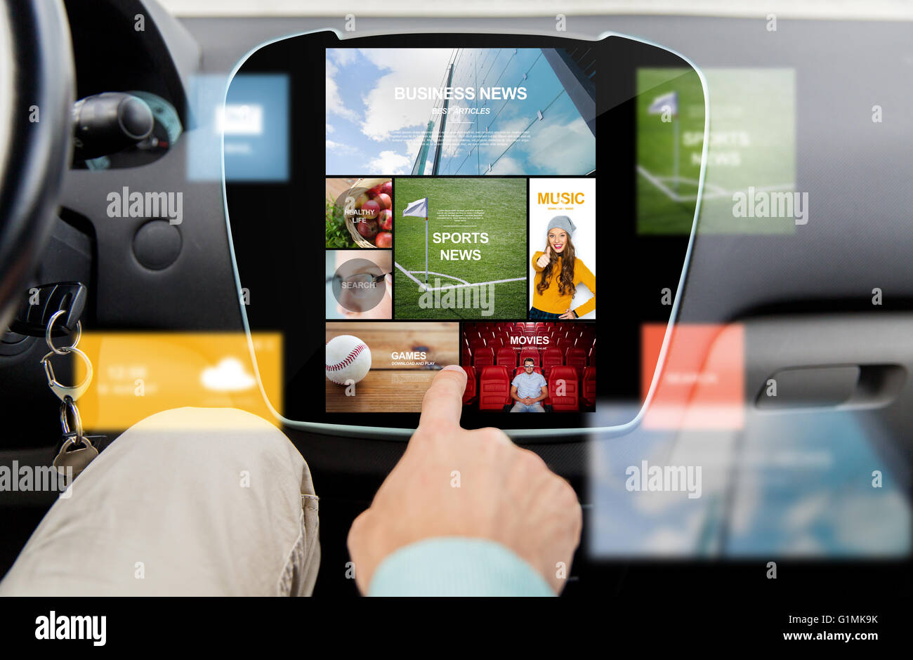 Car media hi-res stock photography and images - Alamy