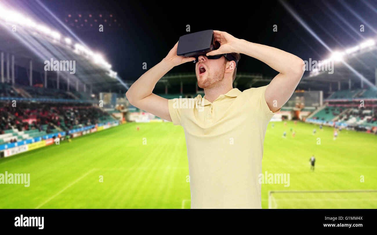 Video game football interactive hi-res stock photography and images - Alamy