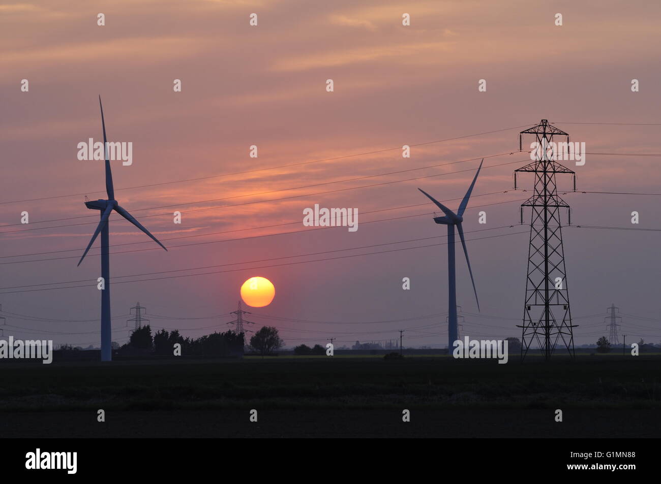 Lincolnshire fens sunset hi-res stock photography and images - Alamy