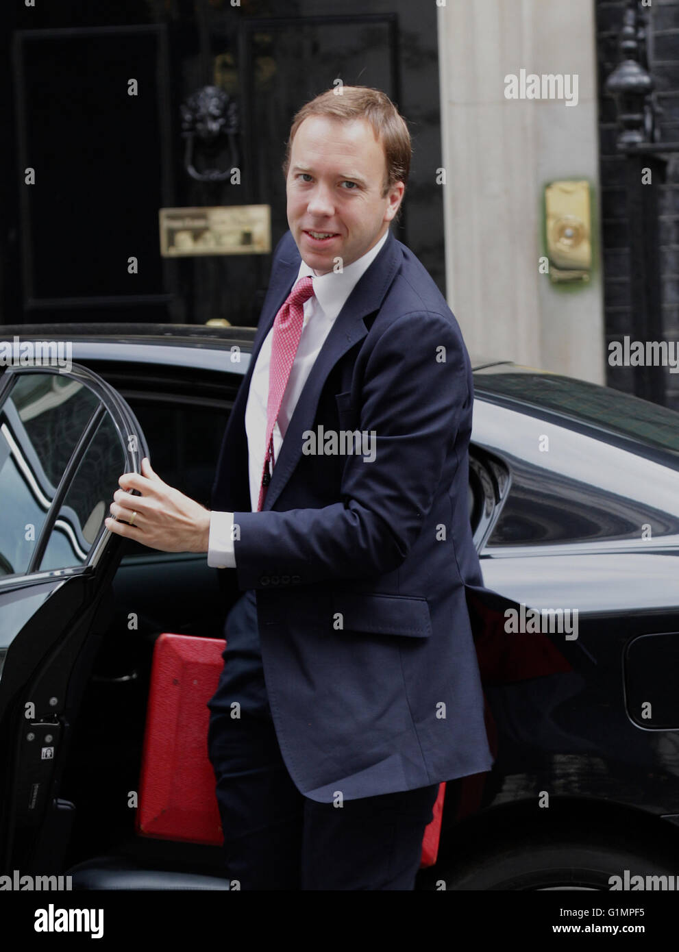 Minister attending cabinet hi-res stock photography and images - Alamy