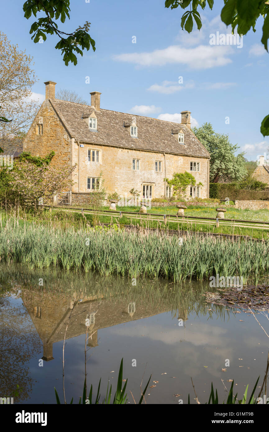 The picturesque Cotswold village of Wyck Rissington, Gloucestershire ...