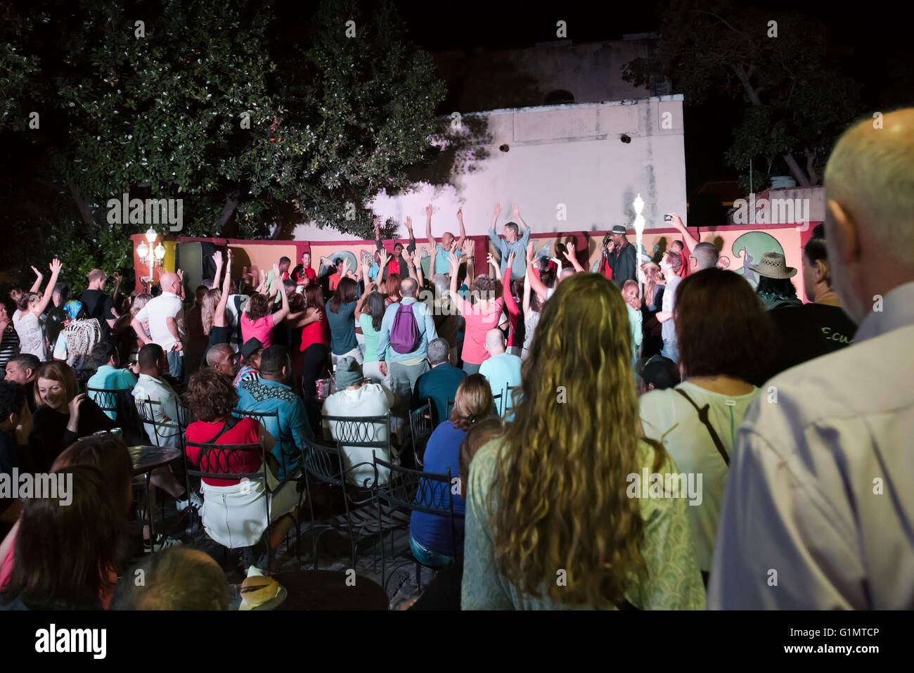 Cuba salsa dance hi-res stock photography and images - Alamy
