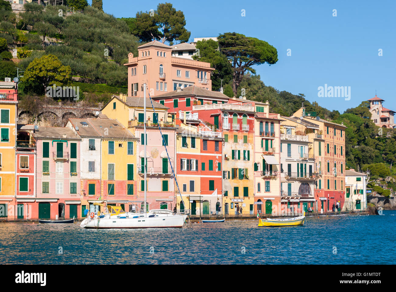 Colored houses in the waterfront of Portofino Stock Photo - Alamy