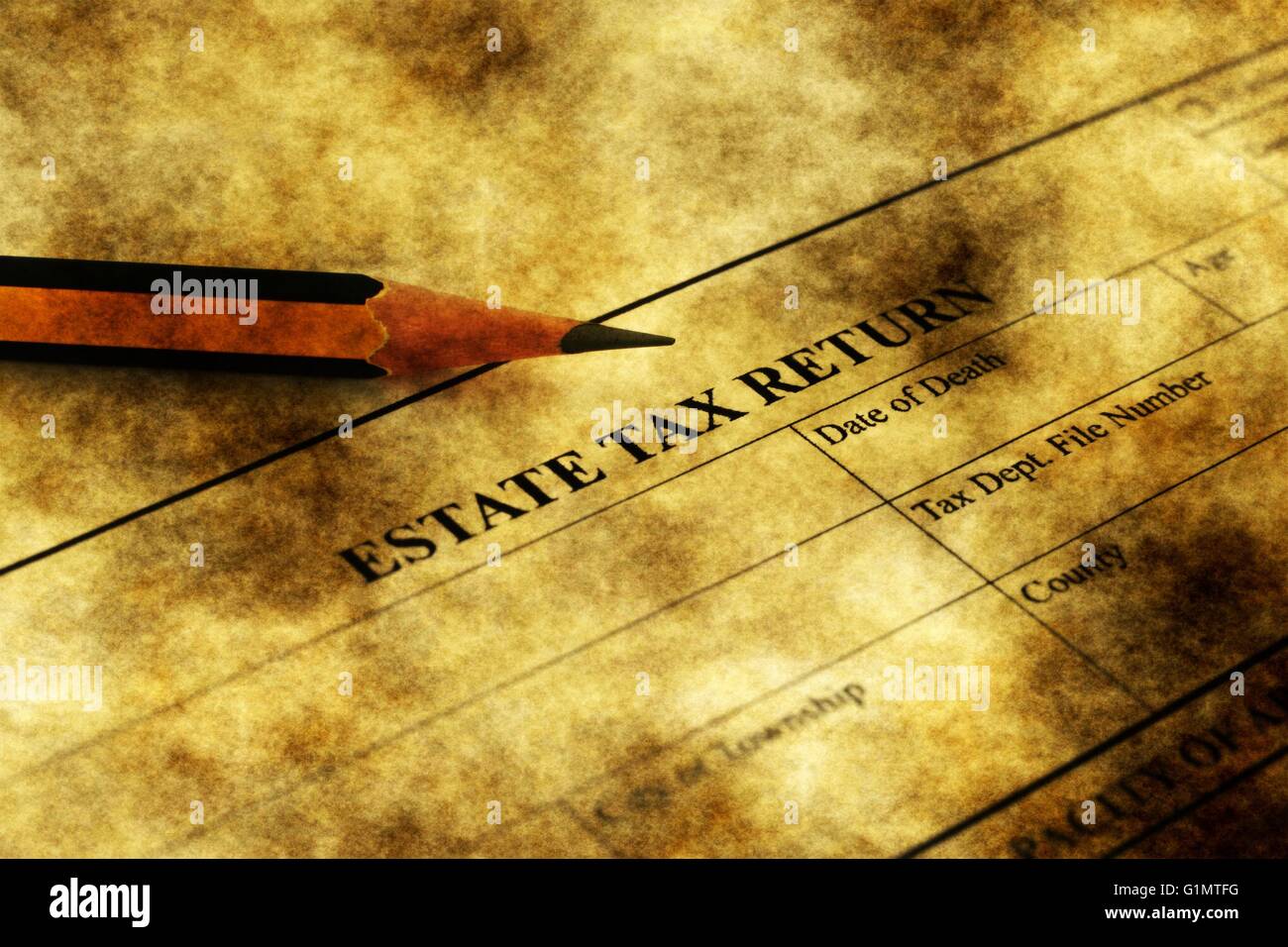 Estate tax return form grunge concept Stock Photo - Alamy