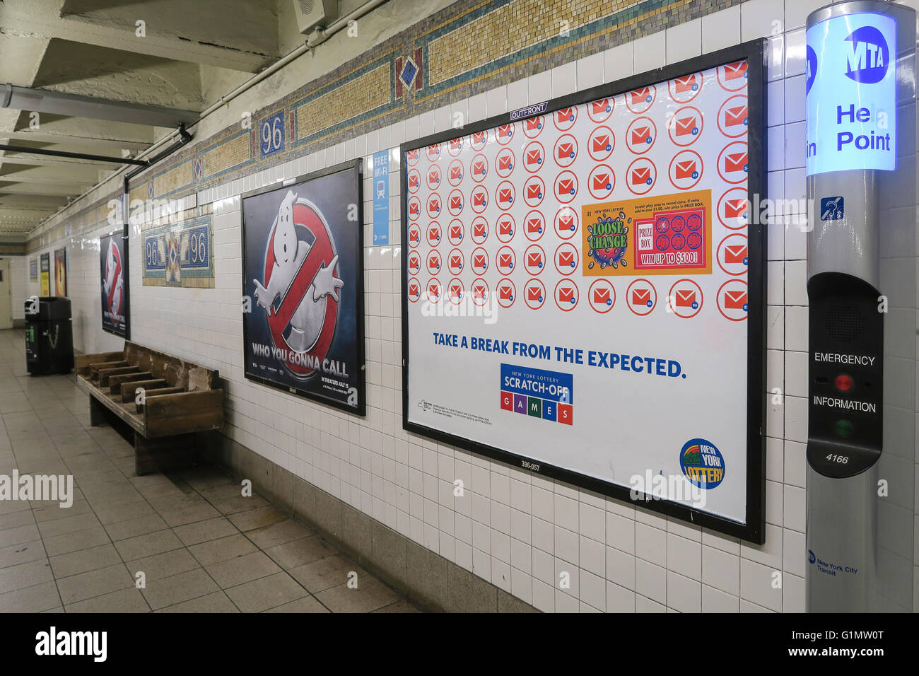 96th Street Subway Platform, NYC Stock Photo - Alamy