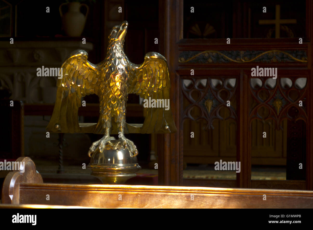 Brass eagle lectern Stock Photo - Alamy