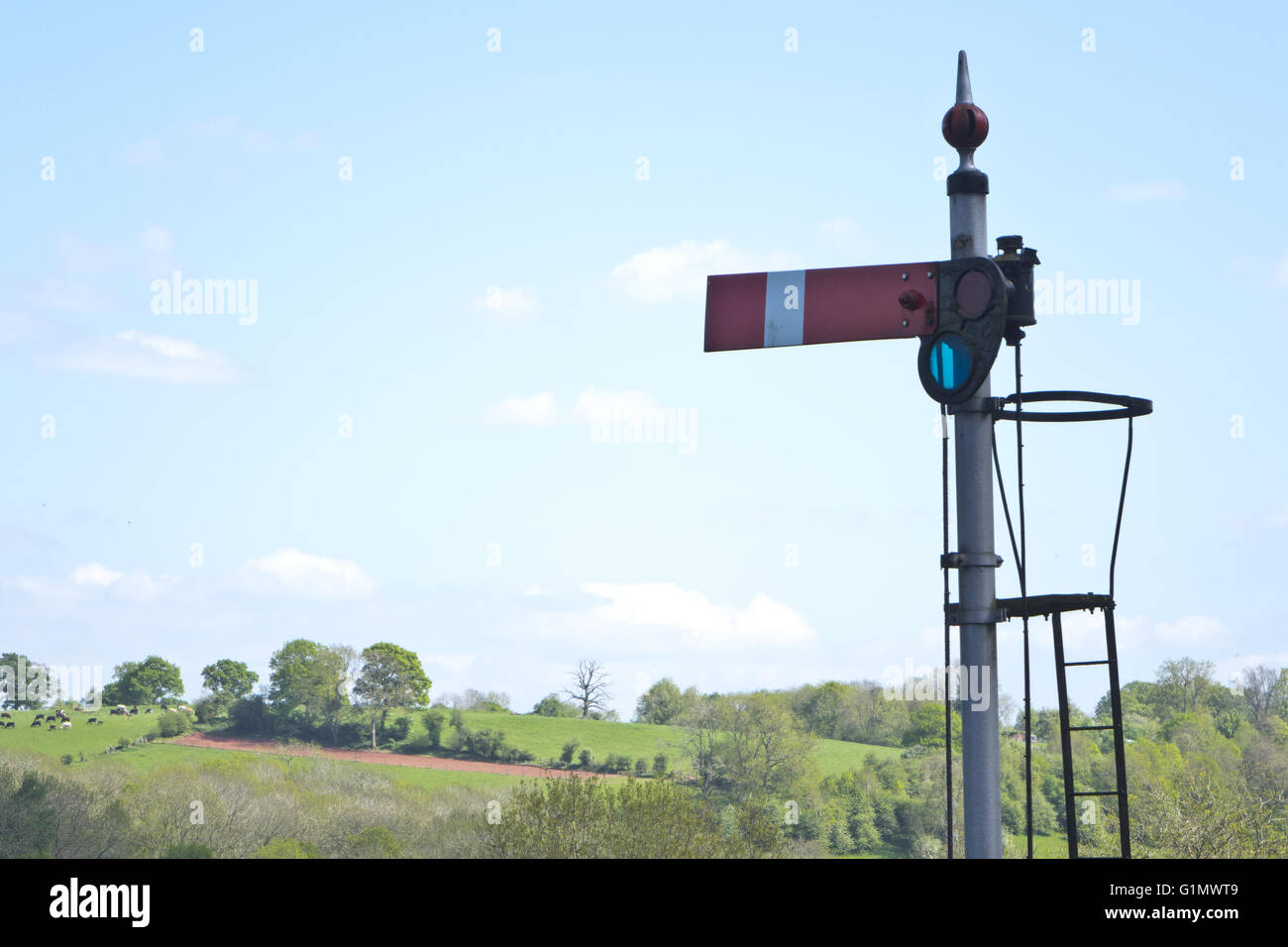 Semaphore signal traditional british railway hi-res stock photography ...