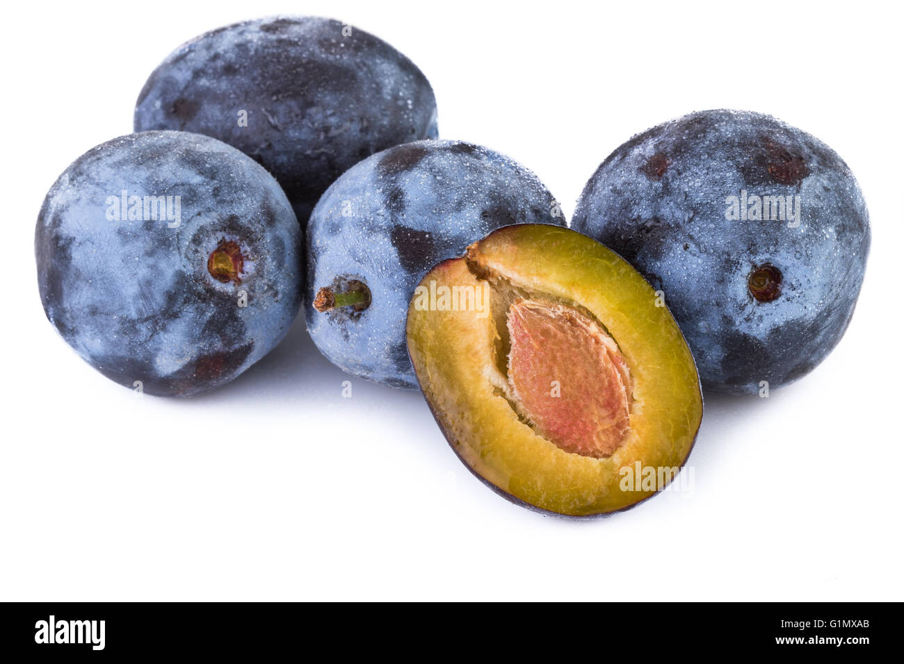 Plum cut in half hi-res stock photography and images - Alamy