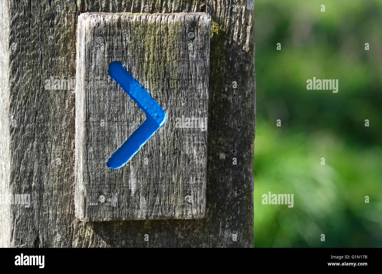 Direction arrow hi-res stock photography and images - Alamy