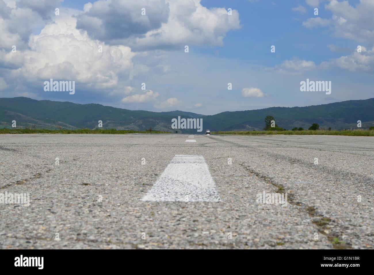 Concrete runway hi-res stock photography and images - Alamy