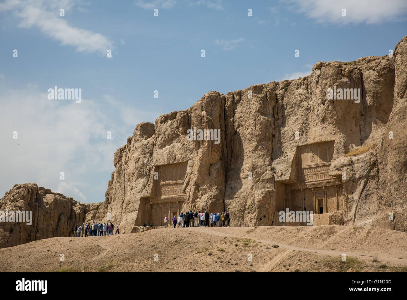 Iran naqsh e rustam tomb artaxerxes hi-res stock photography and images ...