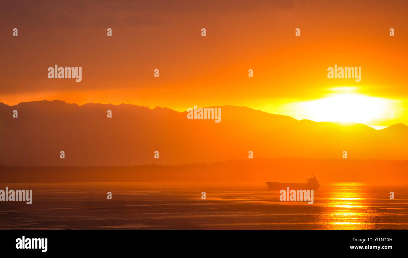 Sunset in Puget Sound Stock Photo - Alamy