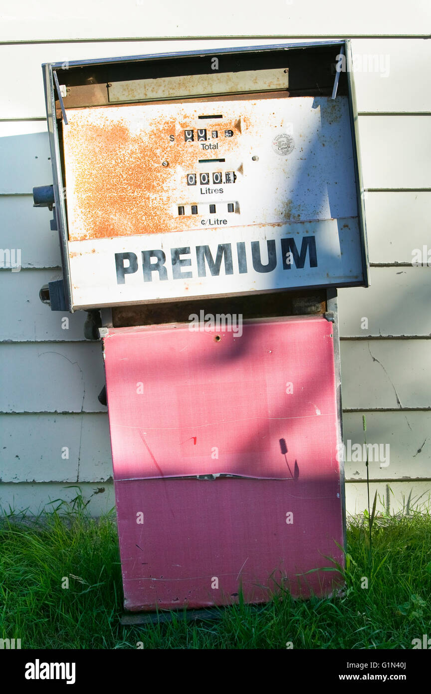 Old gas pump Ontario Canada Stock Photo - Alamy