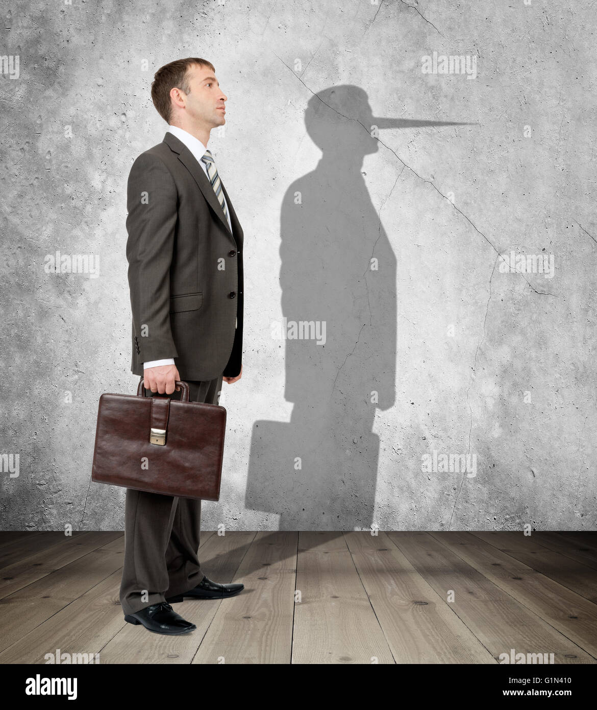 Man long nose hi-res stock photography and images - Alamy