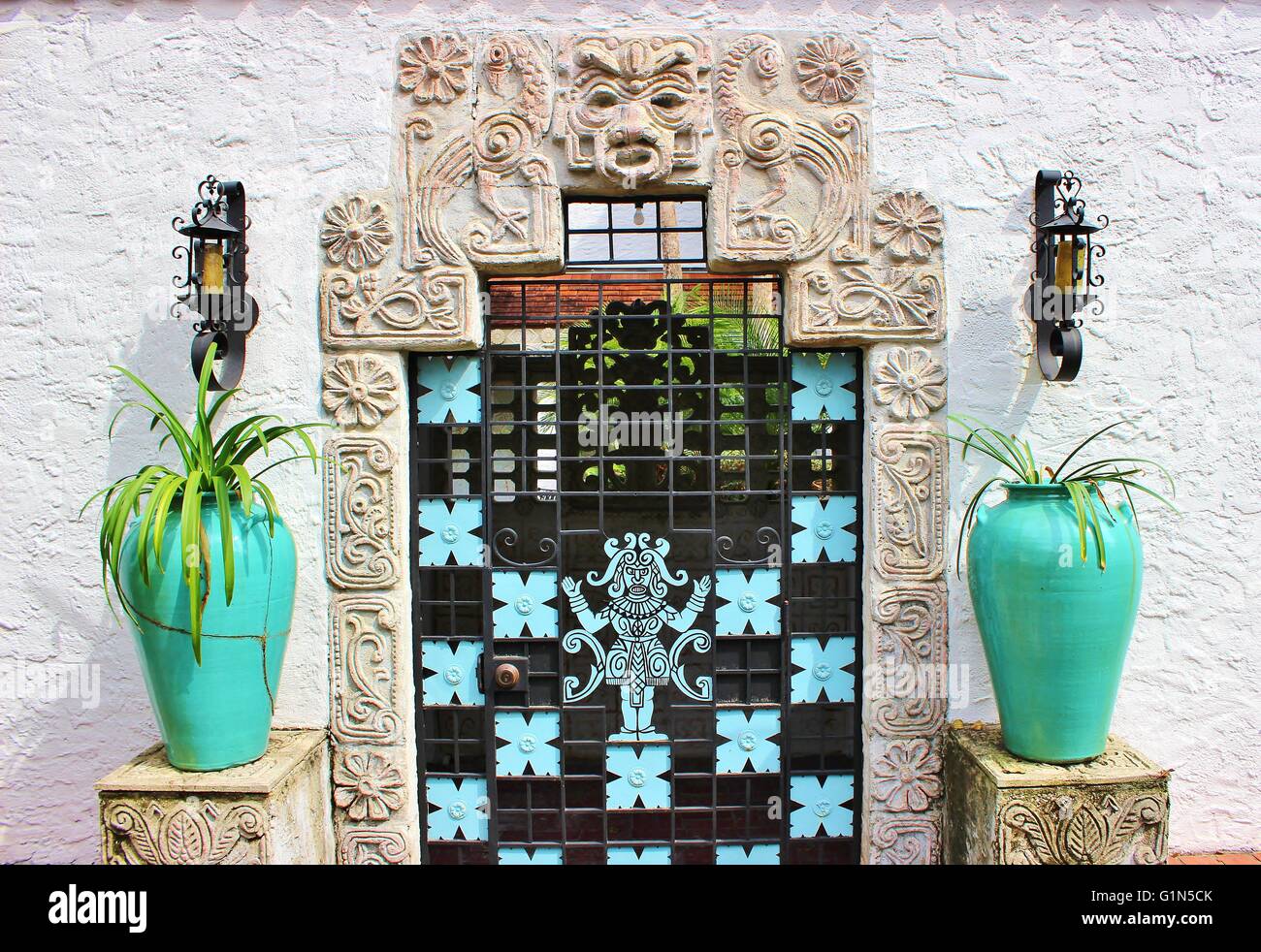 plants pots native american gate Stock Photo - Alamy
